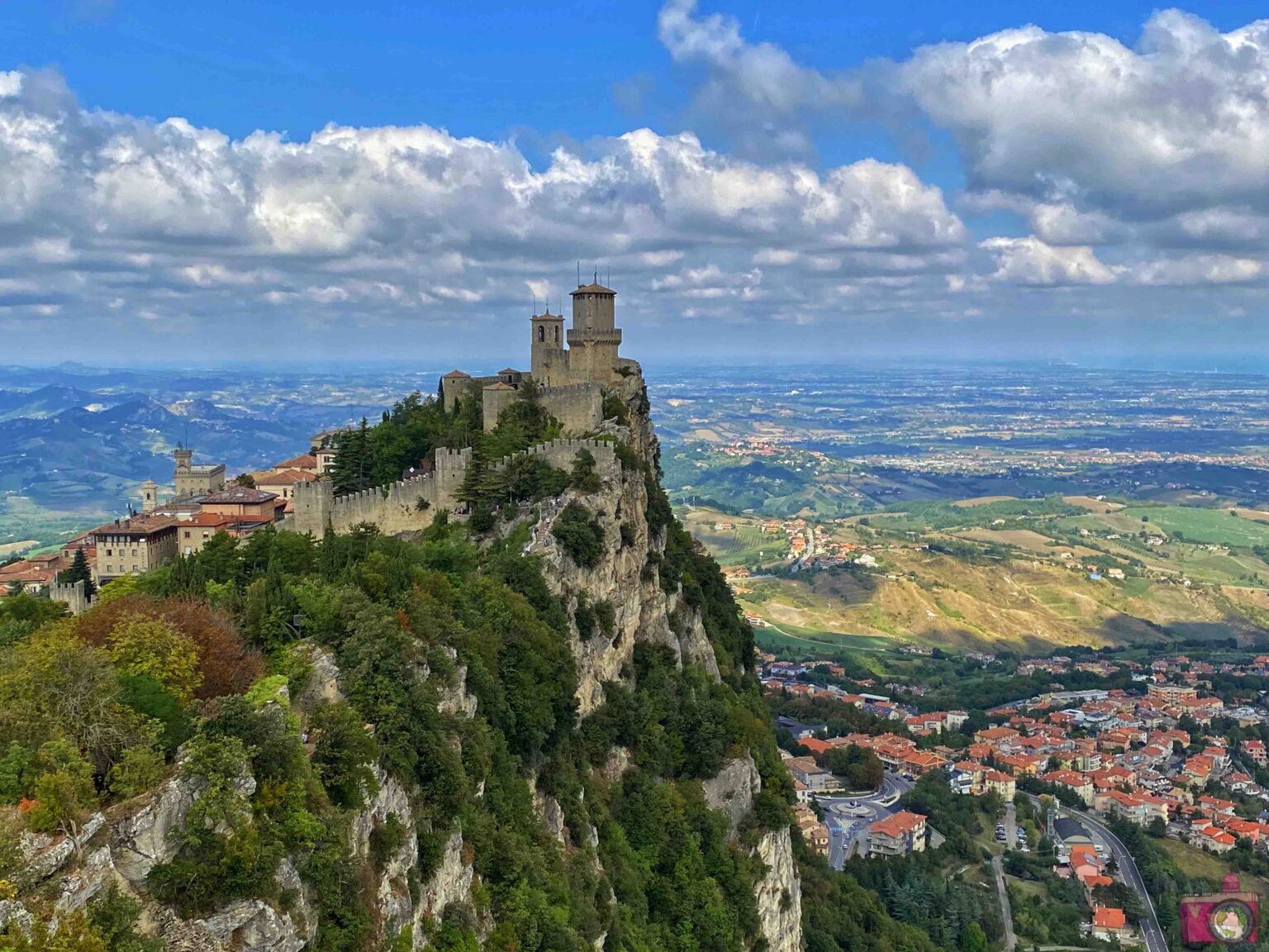 Visitare San Marino, itinerario a piedi: cosa vedere in un giorno